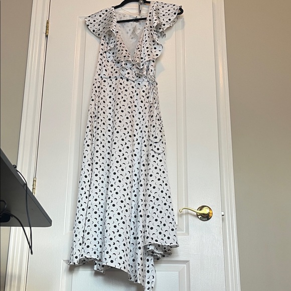 Reitmans | Dresses | Reitmans Black And White Polka Dot Maxi Dress ...